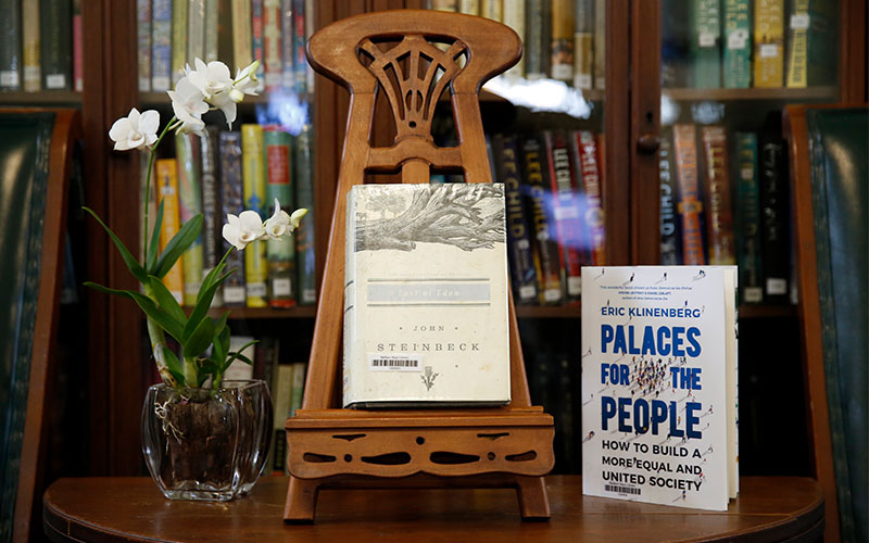 TheMo-NielsonLibrary_content03 | THE MOMENTUM