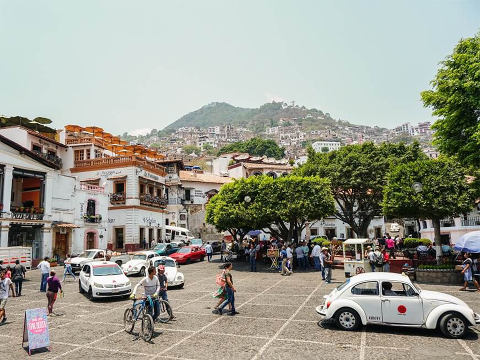 สัมผัสกลิ่นไอคลาสสิกของเม็กซิโกที่ ‘ตาซโก’ อดีตเหมืองเงินที่เต็มไปด้วย ...