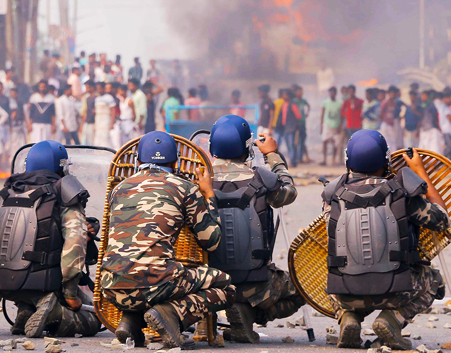 ชาวฮินดู-มุสลิมปะทะครั้งใหญ่ในนิวเดลี เสียชีวิต 23 ราย บาดเจ็บร่วมร้อย ...
