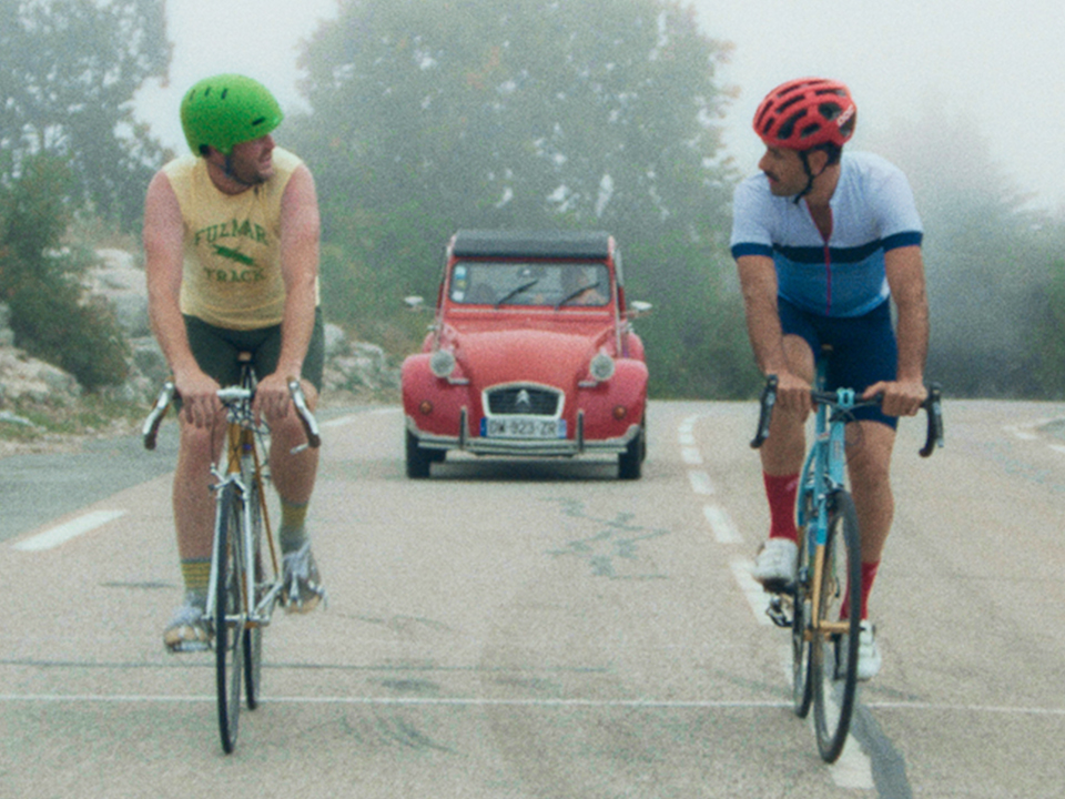 ‘The Climb’ ภาพยนตร์ตีแผ่ความบ้าบอระหว่างเพื่อนได้อย่างเหนือชั้น | THE ...