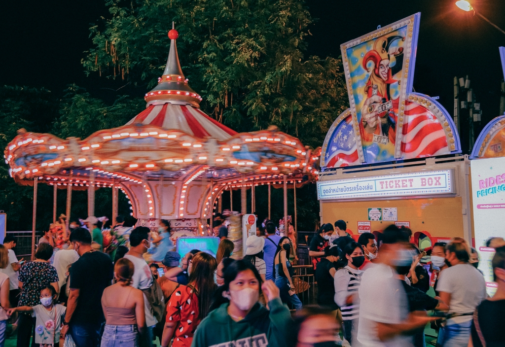 Siam Carnival Funfair เทศกาลสวนสนุกเคลื่อนที่ใจกลางกรุง