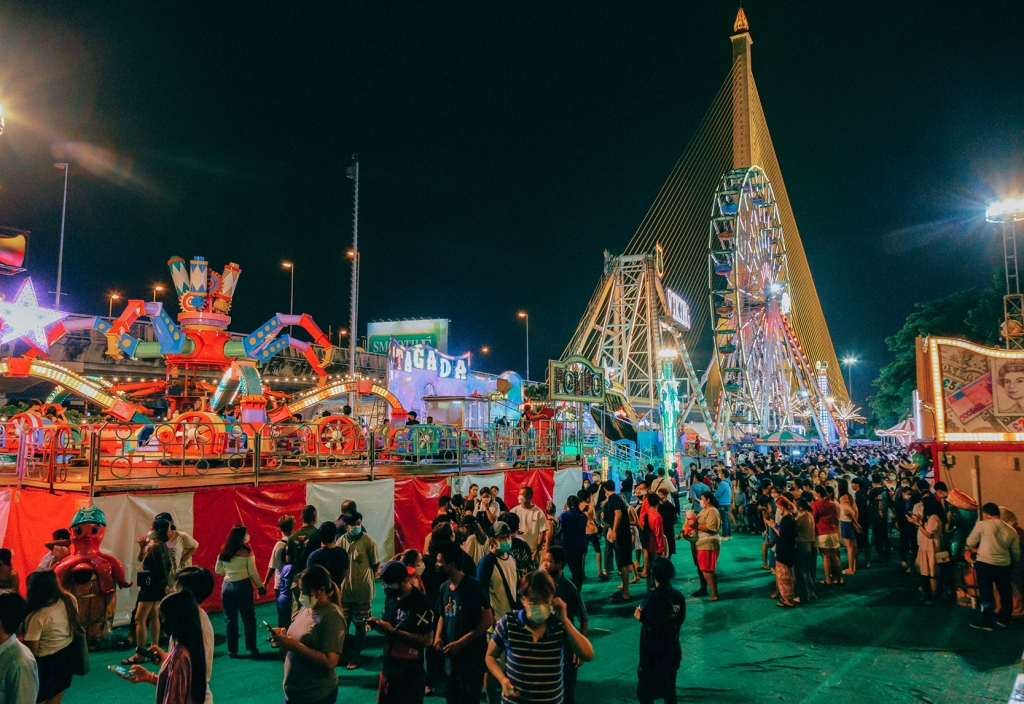 Siam Carnival Funfair เทศกาลสวนสนุกเคลื่อนที่ใจกลางกรุง