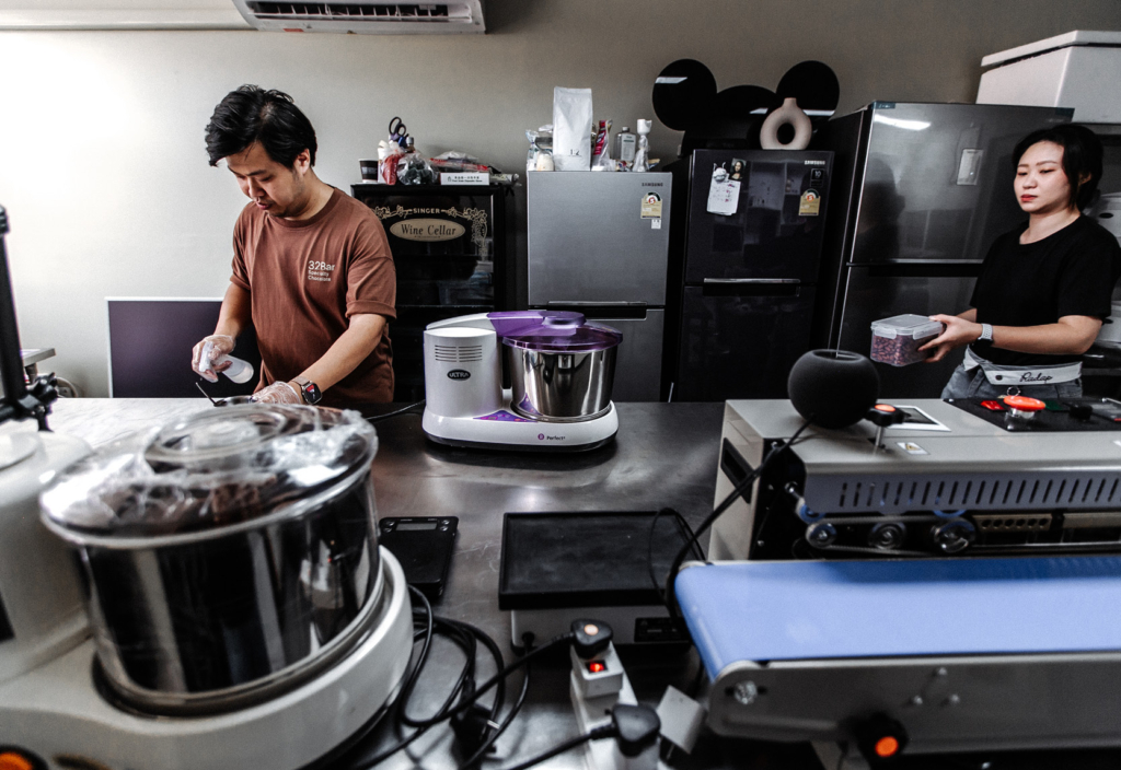 32Bar สเปเชียลตี้ช็อกโกแลต จากโกโก้ที่ปลูกทั่วประเทศไทย สู่แล็บเล็กๆ ย่านตลาดน้อย