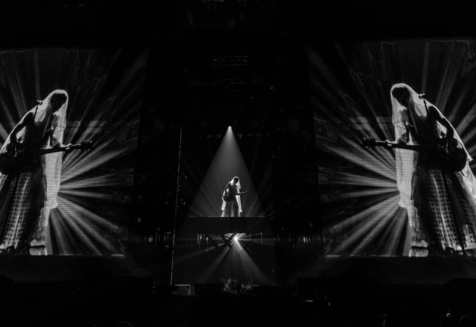 ความเดียวดายสลาย เพราะได้เจออะไรที่คู่ควร Virtual Memory Concert ปลด ...