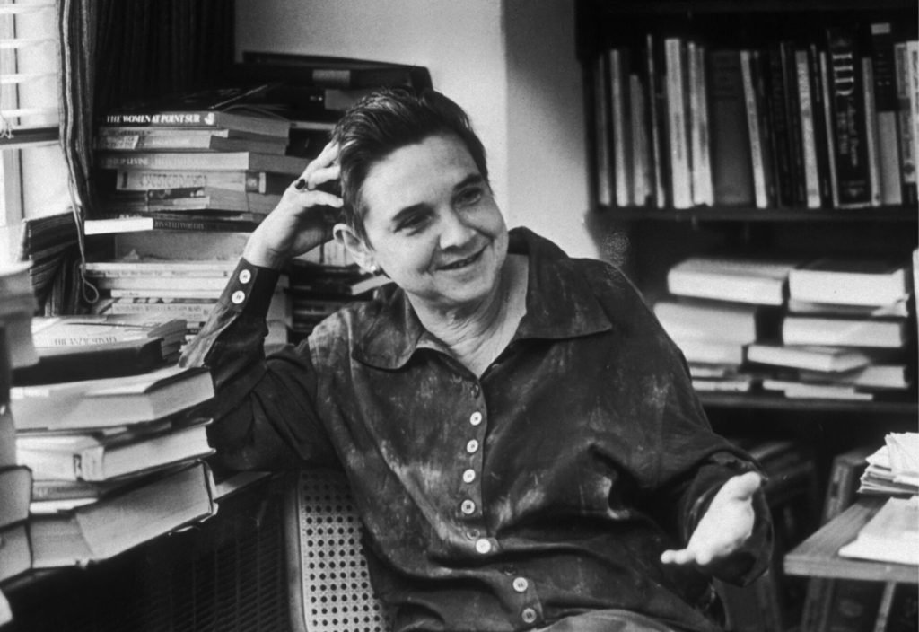 เคยคบผู้ชาย เป็นเลสเบี้ยนได้ด้วยเหรอ? รู้จักทฤษฎี Comphet ในสังคมที่สอน ...